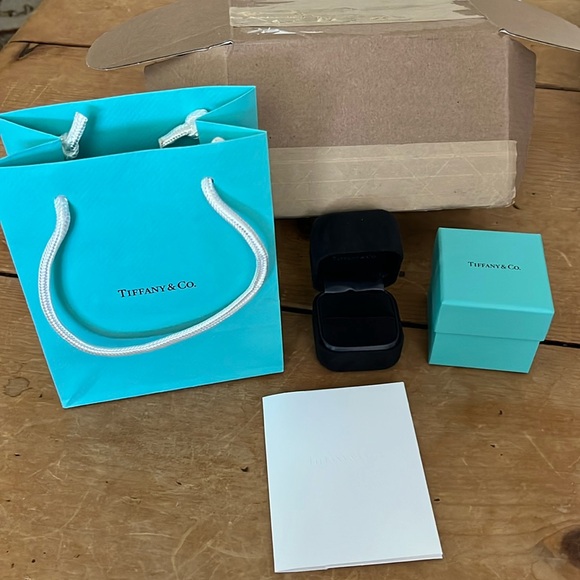 Tiffany & Co. | Jewelry | Tiffany Co Black Suede Engagement Wedding ...